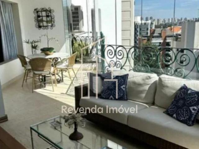 Apartamento no Condomínio Edifício Ilha de Capri no Real Parque com 290m² 4 dorm
