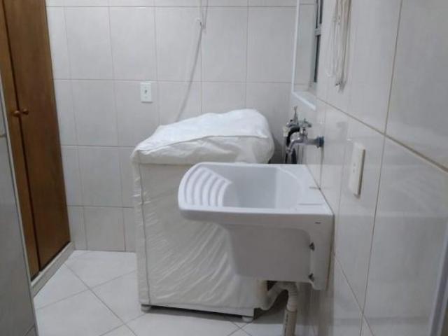 Apartamento no Condomínio Edifício Lolita no Jabaquara com 110m² 3 dormitórios 1 suíte 2 banheiros 1