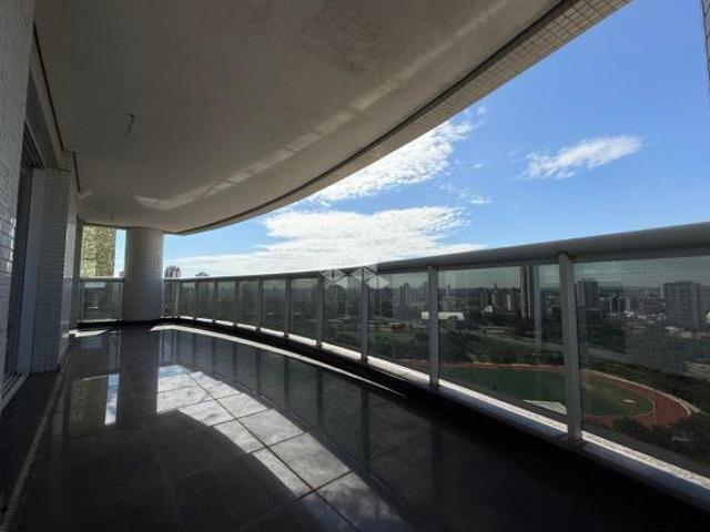 APARTAMENTO NO CONDOMÍNIO JARDINS DE SINTRA COM 4 SUÍTES E 6 VAGAS EM FRENTE AO PARQUE CERET NO ANÁL