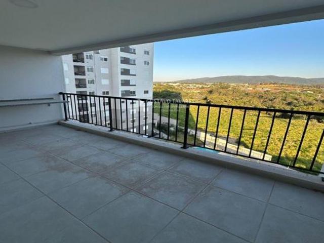 Apartamento no condomínio Lá Sierra Jundiaí SP