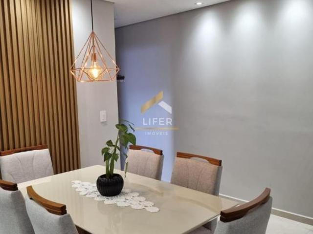 Apartamento no Condomínio Paris, localizado no bairro Calegaris, em Paulínia