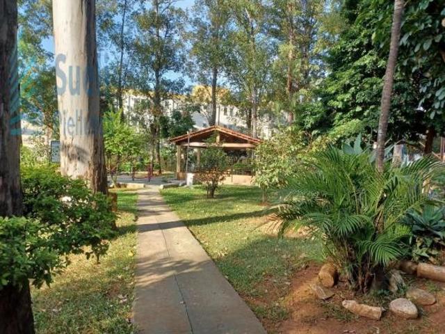 Apartamento no Condomínio Parque dos Eucaliptos reformado térreo 2 dormitórios próximo PUCC supermer