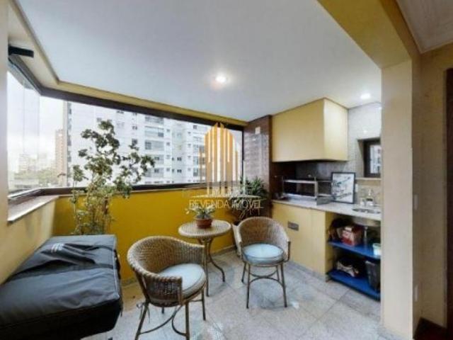 Apartamento no Condomínio Porte D Mont Matre no Morumbi com 225m² 4 suítes 4 vagas de garagem Apart