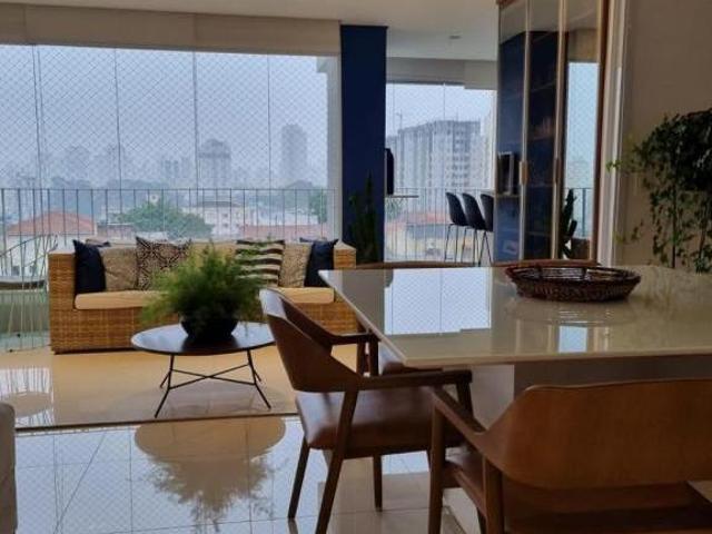 Apartamento no Condomínio Praça Santana