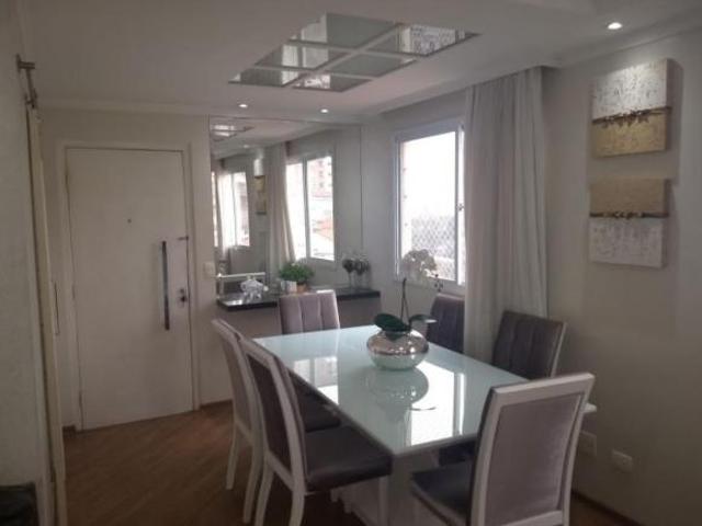 APARTAMENTO NO CONDOMÍNIO RESIDENCIAL TORREMOLINOS NA FREGUESIA DO Ó