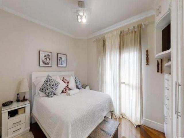 Apartamento no Condomínio Royal Place na Vila Andrade com 212m² 3 dormitórios 2 suítes 3 banheiros 3