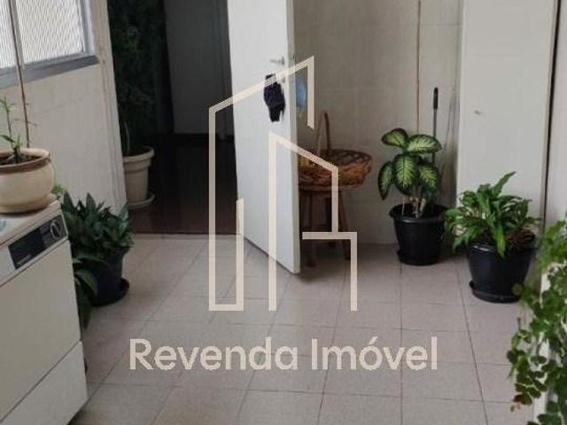 Apartamento no Condomínio San Remo no Alto da Lapa com 185m² 1 suíte 4 banheiros