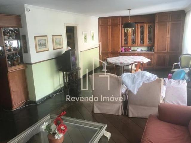 Apartamento no Condomínio Santa Paula no Paraíso com 240m² 3 dormitórios 1 suíte 4 banheiros 2 vagas