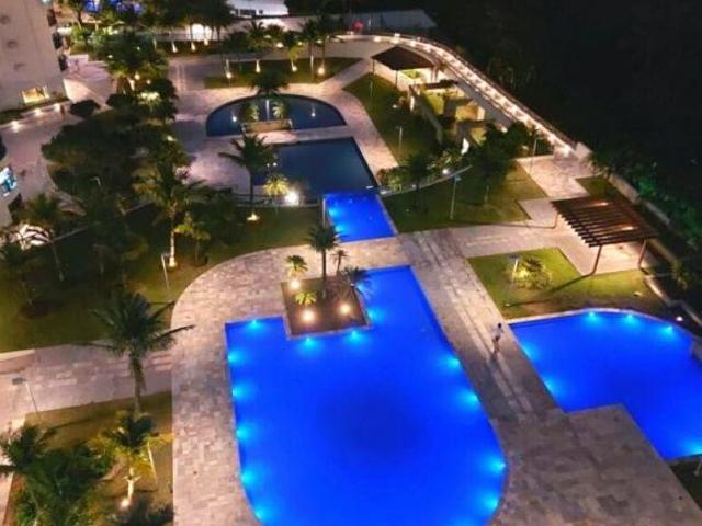 Apartamento no condomínio Tortugas na praia da Enseada