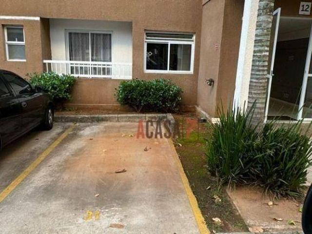 Apartamento no Condomínio Villa de Espanha