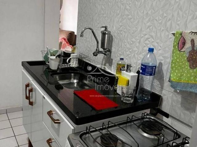 Apartamento no Condomínio Village I – 2 Dormitórios, Vaga Coberta, Portão Automatizado e Lazer