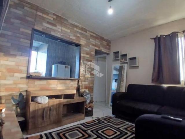 Apartamento no Conjunto Habitacional Guajuviras por R$130.000,00