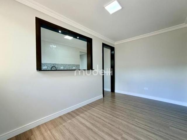 Apartamento no Colônia