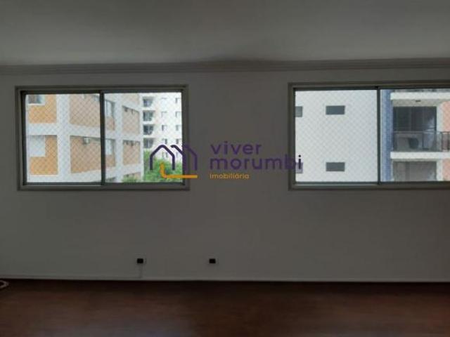 Apartamento no coração de Moema