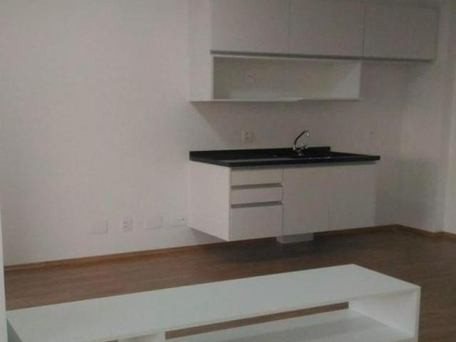 Apartamento no Cosmopolitan Santa Cecilia no Campos Elíseos com 36m² dormitório