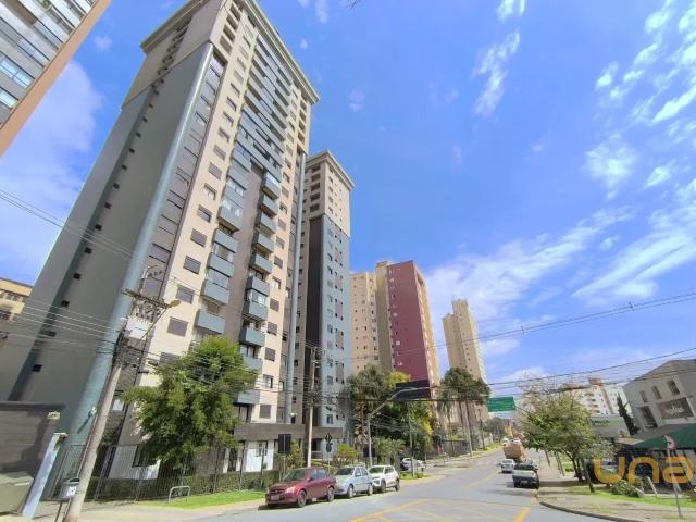 Apartamento no Cristo Rei de 127 m² com 2 quartos