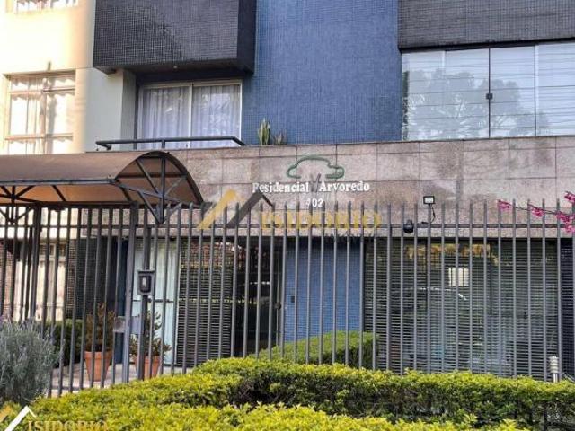 APARTAMENTO NO CRISTO REI! 02 QUARTOS, SUÍTE, GARAGEM