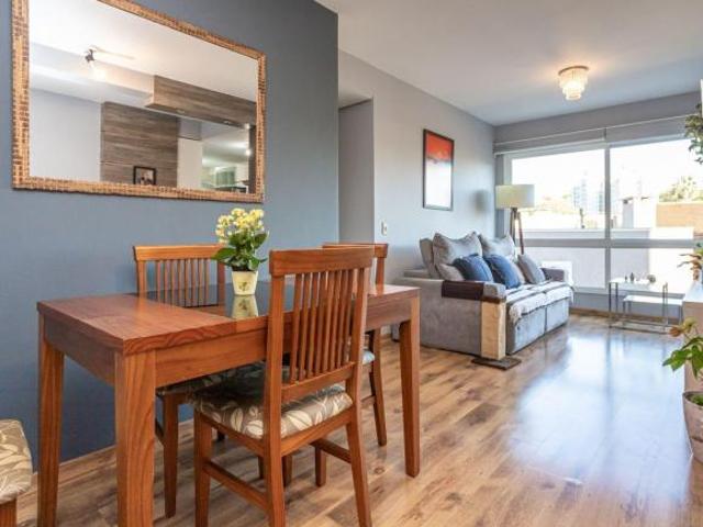 Apartamento no Cristal de 3 dormitórios, 2 vagas e infra