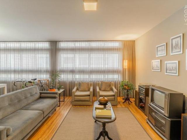 Apartamento no Dr. Cândido de Mello e Silva, 04 Quartos, 01 Vaga, Retrofit, Batel, Curitiba