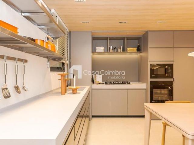 Apartamento no Ecoville com 2 quartos e sacada com
