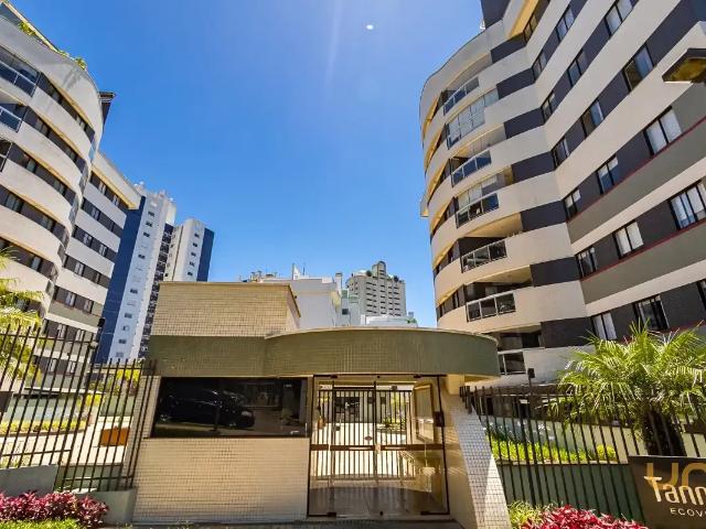 Apartamento no Ecoville de 128.1 m² com 3 quartos