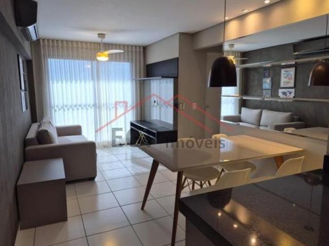 Apartamento no Edif Paris, Sorocaba. Porteira fechada! Andar alto, 02 dormitórios, sala 2 ambientes