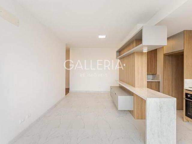 Apartamento no Edifício Vila Viçosa com 3 quartos sendo 1 suíte no Bigorrilho