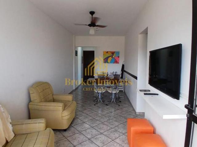 Apartamento no edifício Villas Cozzi Martim de Sá a 500 metros da praia