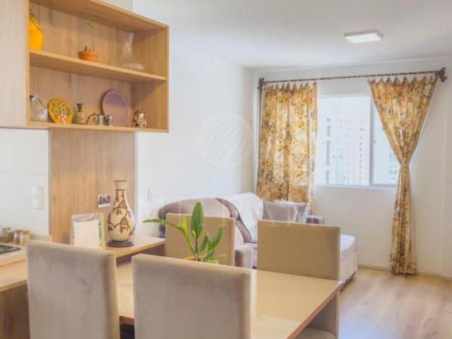 APARTAMENTO NO EDIFÍCIO VITÓRIA, NO BIGORRILHO, EM FRENTE AO CONDOR