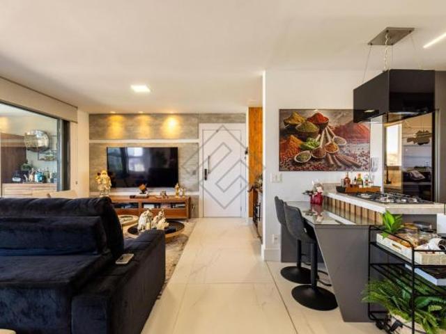 Apartamento no Edifício Vitra – Plaenge à Venda