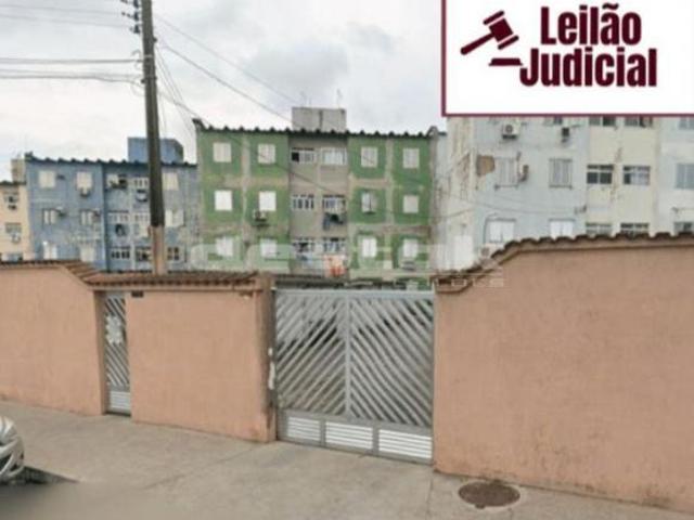 Apartamento no Edificio Castro Alves em Santos/SP