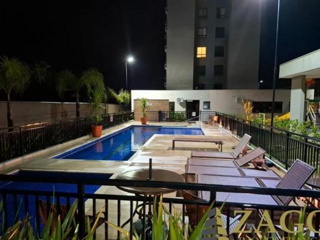 Apartamento no Edifício Collis por R$ 370.000,00