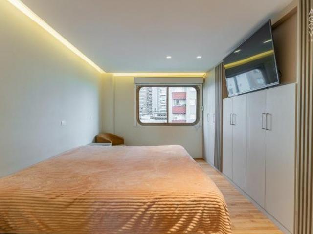 Apartamento no Edifício Daisy, 03 Quartos, 02 Vagas, Piso Aquecido, Bigorrilho, Curitiba