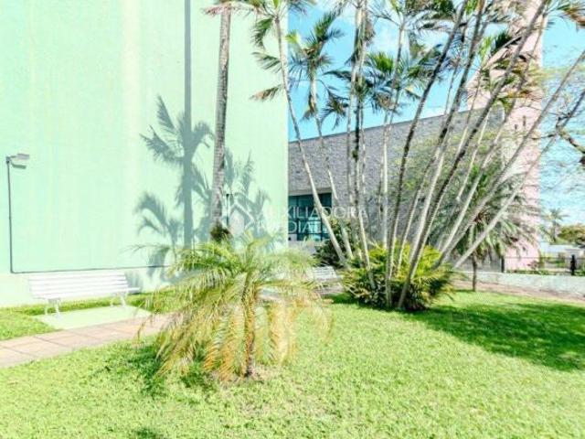 Apartamento no Edifício Encosta do SOL/ Partenon