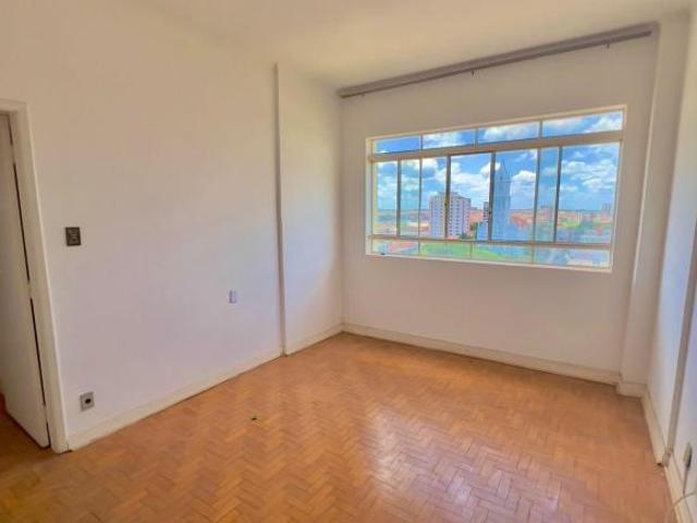 Apartamento no Edifício Franca do imperador I por R$ 210.000,00