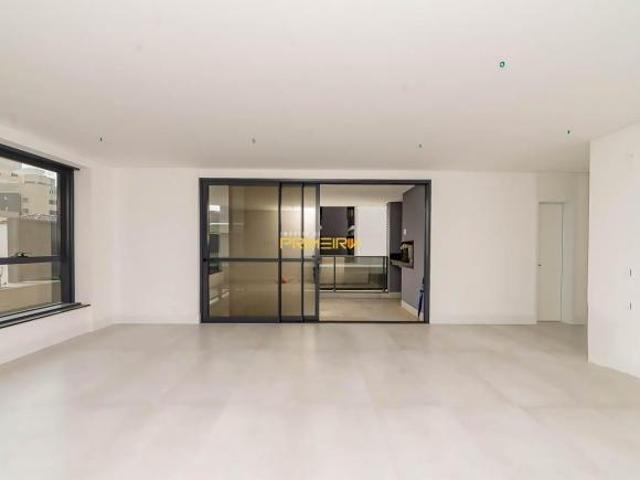 Apartamento no Edifício La Serena