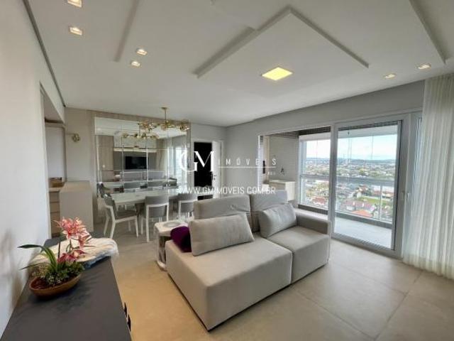 Apartamento no Edifício Mar da Serra: Elegância e Proximidade ao Mar!