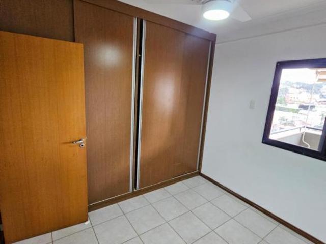 Apartamento no Edificio Mediterranee com 3 quartos no Santa Cruz | É aqui na Rosa e Rangel Consultor
