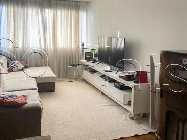 Apartamento no Edifício Mônica, Paraíso, próximo ao metrô