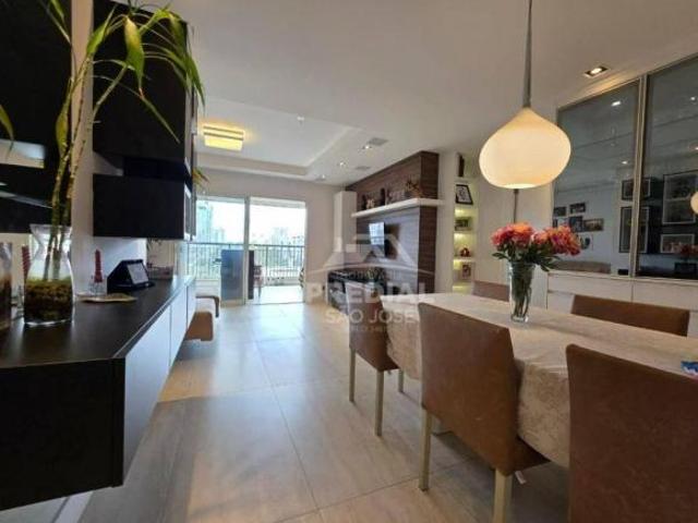 Apartamento no Edifício Premiere com 142m² virado para praça