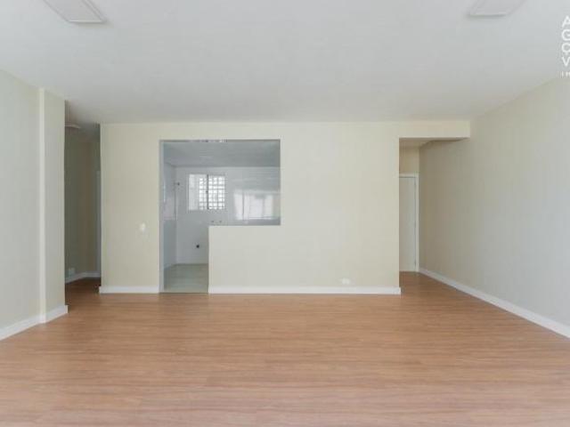 Apartamento no Edifício Santa Terezinha, 03 Quartos, 01 Vaga, Água Verde, Curitiba