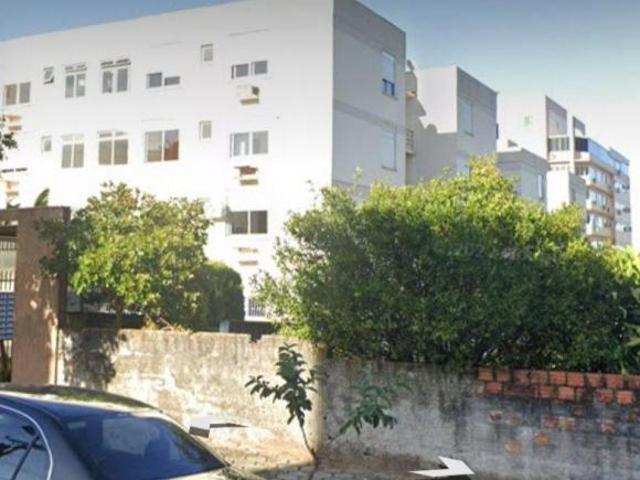 Apartamento no Edifício Solar Bella Vista de 3 dormitórios amplo, sacada, garage