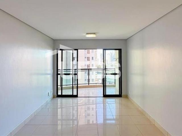 Apartamento no Edifício Sousa Andrade, com Vista Privilegiada em Goiânia!
