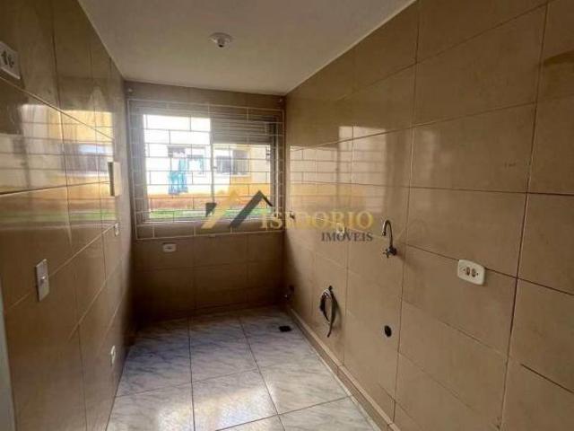 APARTAMENTO NO GANCHINHO! 02 QUARTOS, GARAGEM, QUADRA, PORTARIA