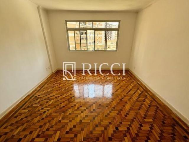 Apartamento no Gonzaga: 2 quartos, 1 sala, 2 banheiros, 1 vaga de garagem, 92,00 m² Venda ou Locaç