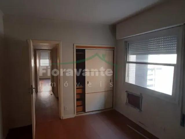 Apartamento no gonzaga 3 quartos com sacada na quadra da praia