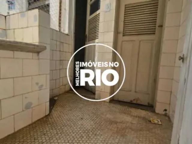 Apartamento no Grajaú à Venda