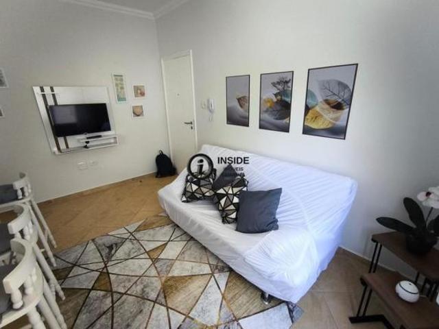 Apartamento no Guarujá à 1 quadra do mar