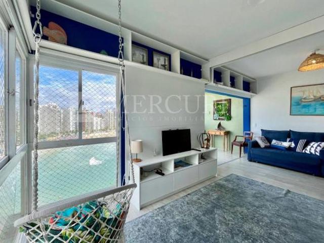 Apartamento no Guarujá, Astúrias, 2 Quartos, Sendo 1 Suíte, Frente Mar e Sacada com Vista para o Mar