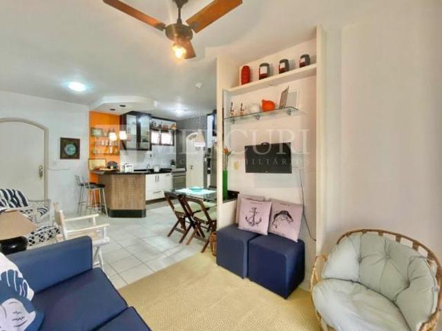 Apartamento no Guarujá, Enseada, 3 Quartos, Sala para 2 Ambientes e Sacada Mercuri Imóveis Imobi
